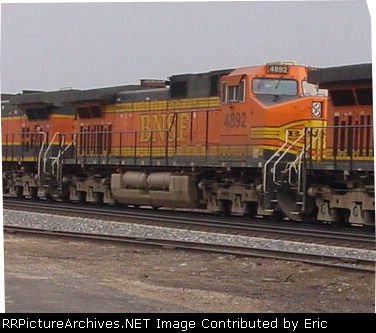 BNSF 4892